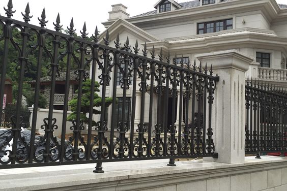 Custom-Built Steel Boundary Walls for Security and Style